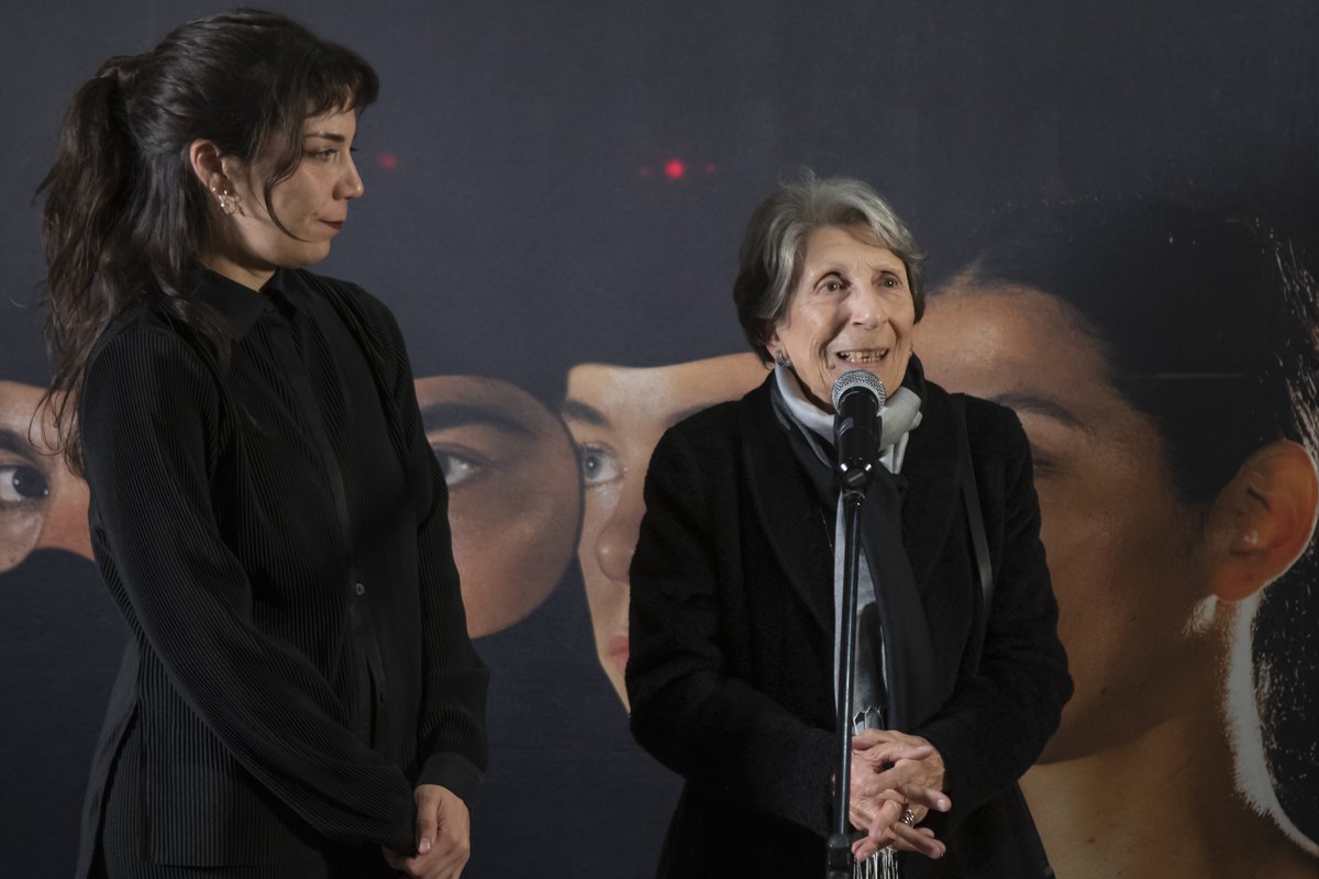 Artes, memoria y feminismos: Encuentro con María Isabel "Una médica ...