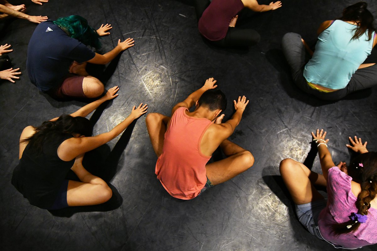 Acción Documental: su-versión de la memoria. | Centro Gabriela Mistral